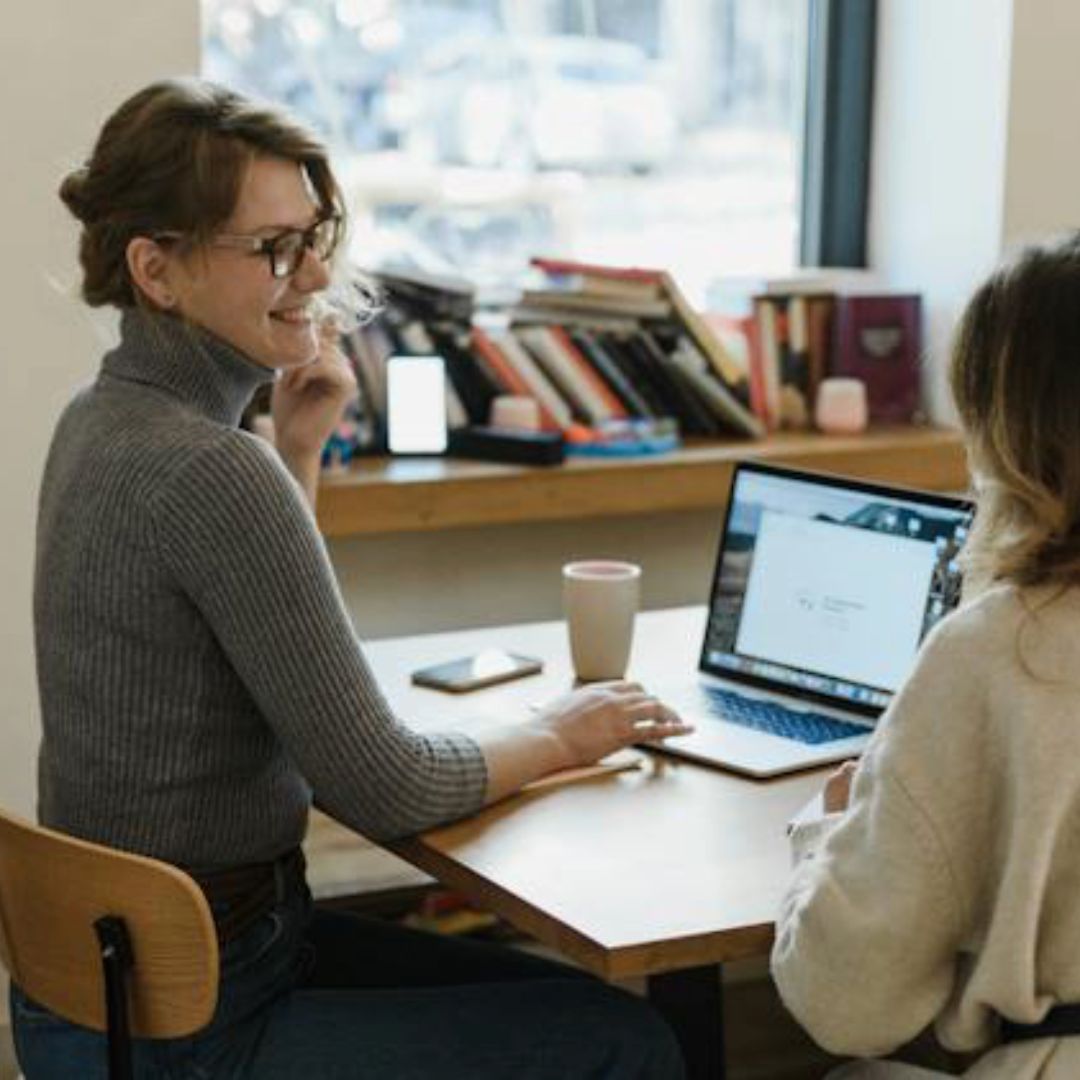 Un administrador con cargo caducado ¿puede convocar una junta para nombrar administrador ...